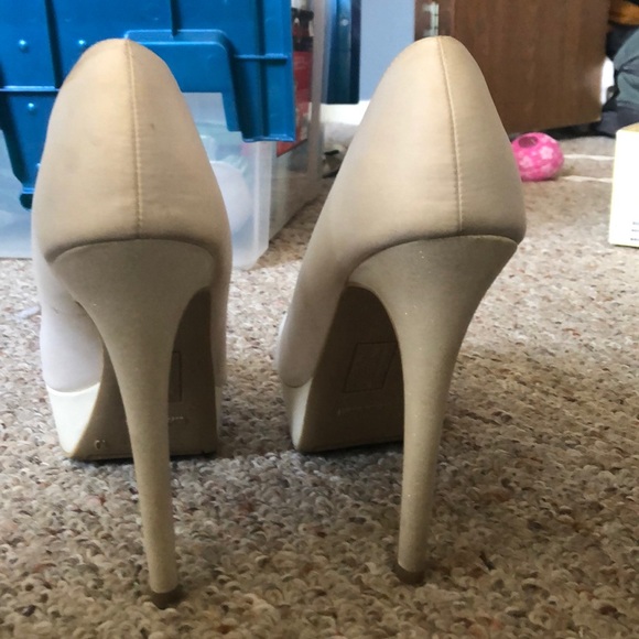 Payless | Shoes | White Sparkly Womens Pumps | Poshmark